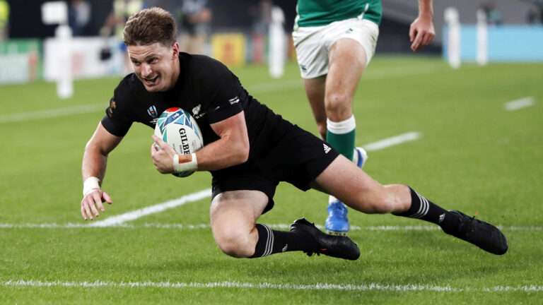 Beauden Barrett 2025: All Blacks Star’s Legacy | ABS Rugby